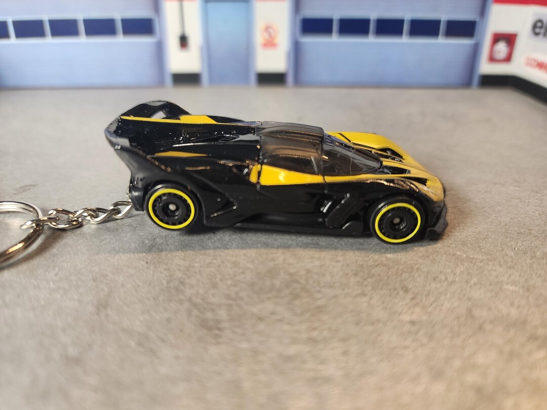 Bugatti Bolide Keychain, Diecast Bugatti Bolide Keychain, Custom ...