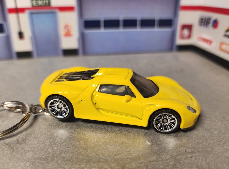 Custom Porsche 918 Spyder Keychain: Personalized Diecast Keyring - Etsy