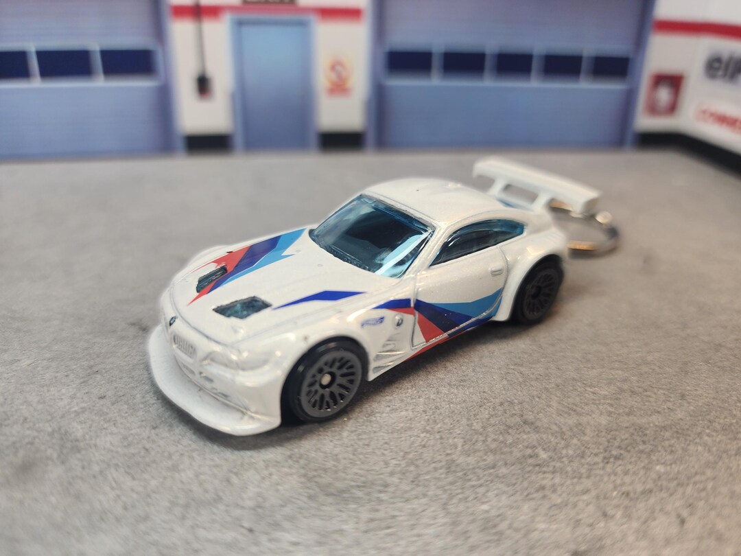 BMW Z4 M Keychain, Custom BMW Keychain, Z4 M Keychain, Premium Keychain ...