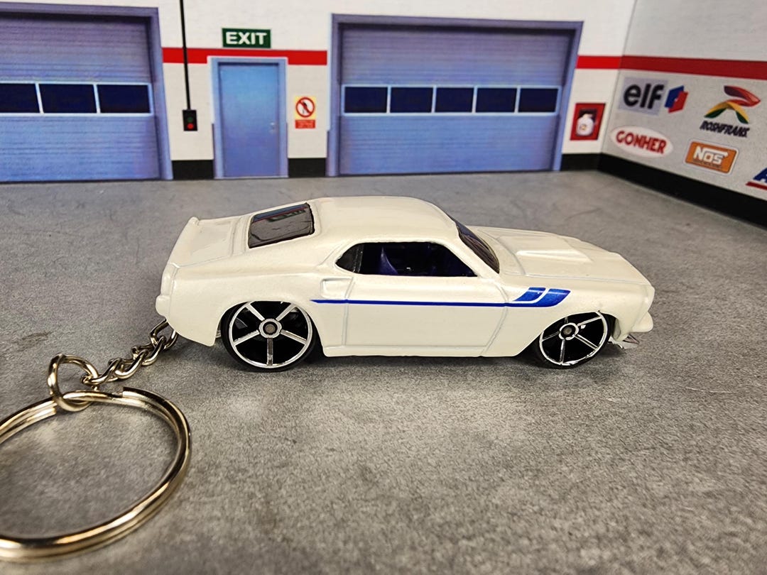 1969 Ford Mustang Mach 1 Diecast Keychain - Etsy UK