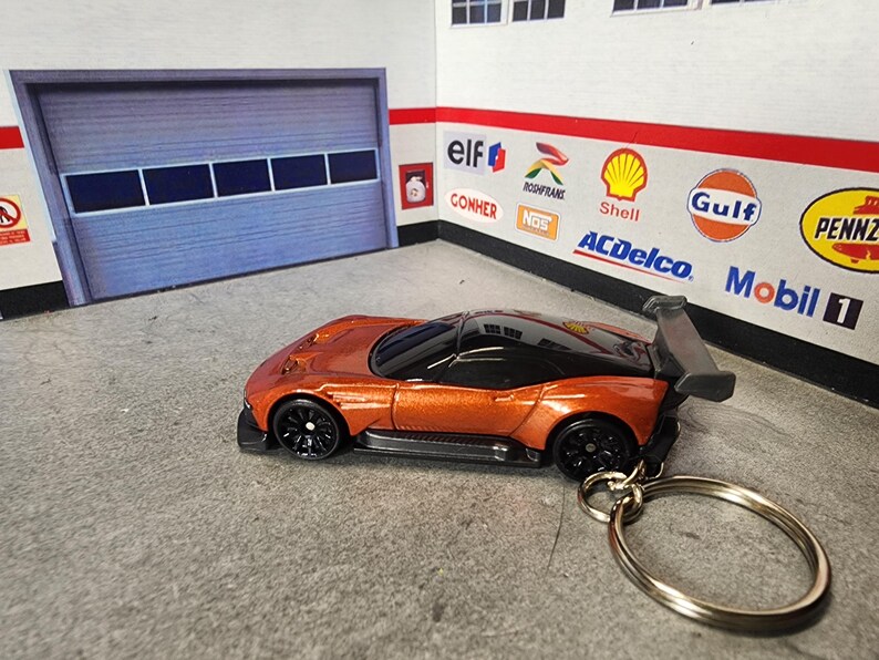 Aston Martin Vulcan Keychain, Vulcan Diecast Gift 1:64 Scale - Etsy