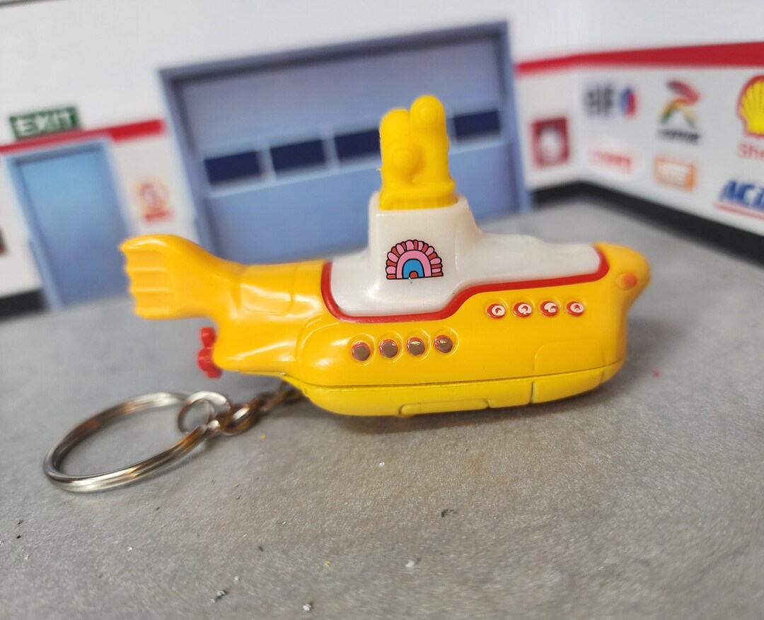 Beetles Yellow Submarine Keychain: Diecast Model - Etsy