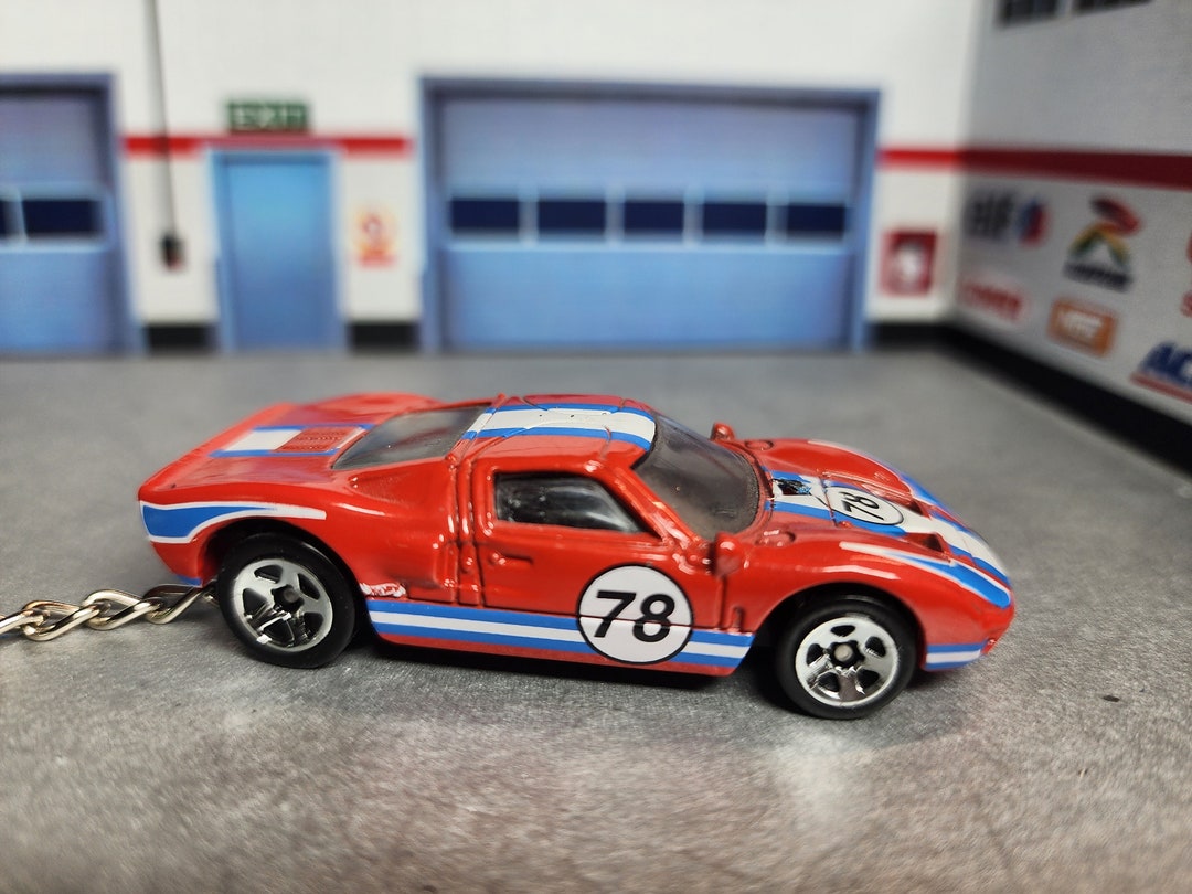 Ford GT 40 Keychain, Ford GT-40 Keychain, Custom Ford Keychain, Premium ...