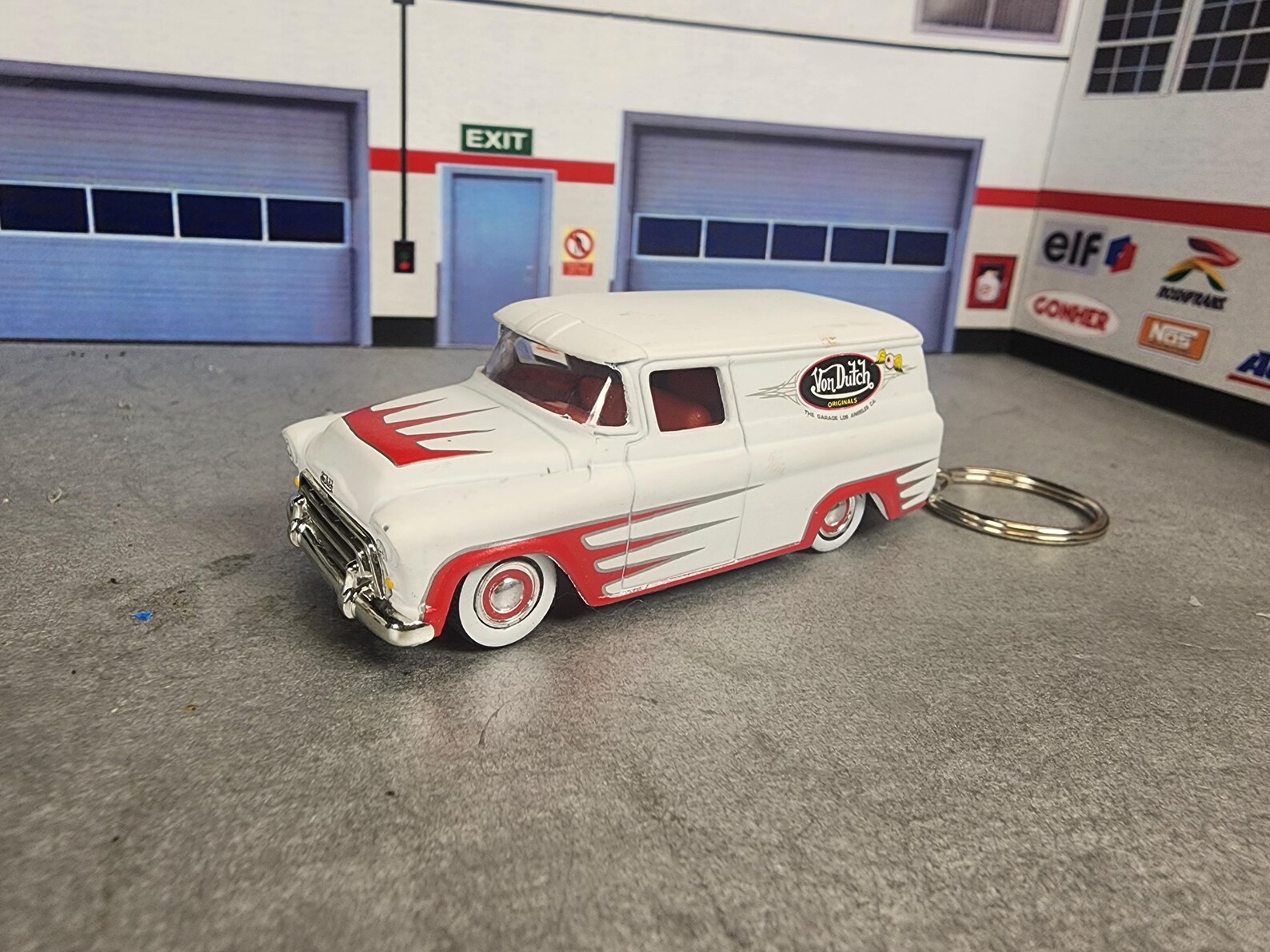 1957 Chevy Suburban Keychain, 57 Chevy Suburban Keychain, Chevy ...