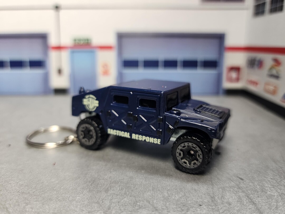 Hummer H1 Keychain, Hummer Keychain, Hummer Gifts, Humvee Keychain - Etsy