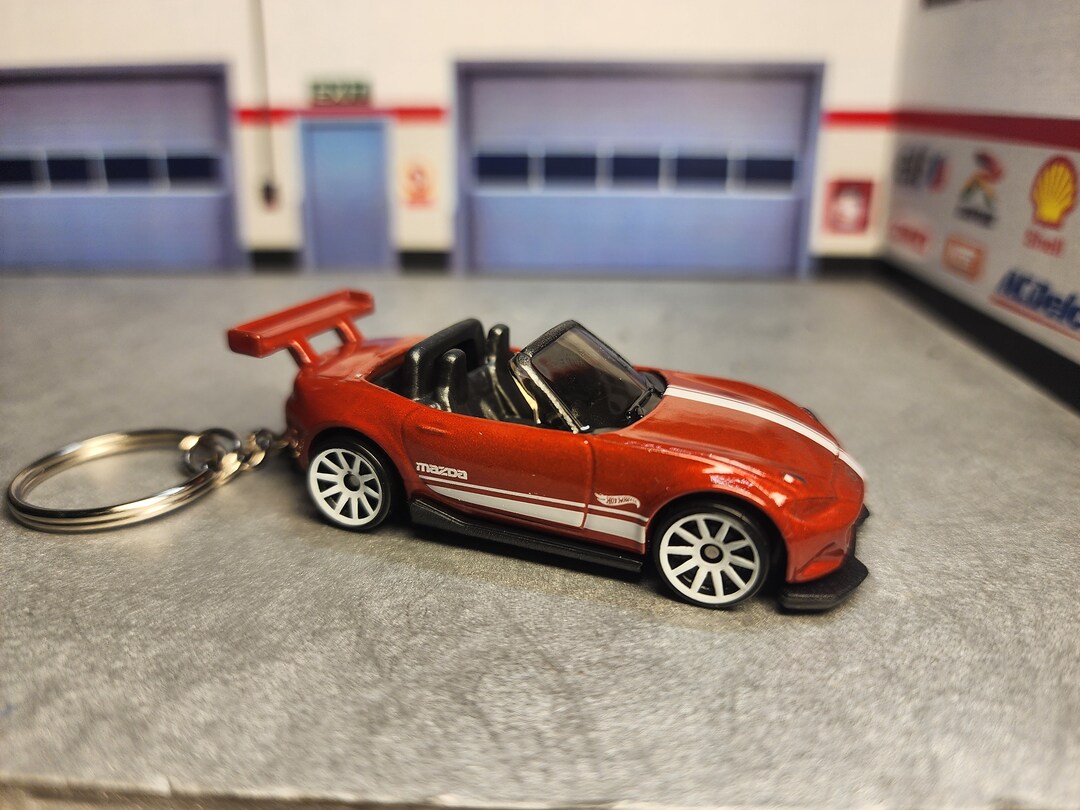 2015 Mazda MX-5 Miata Keychain, Custom Mazda Miata Keychain, Mazda ...