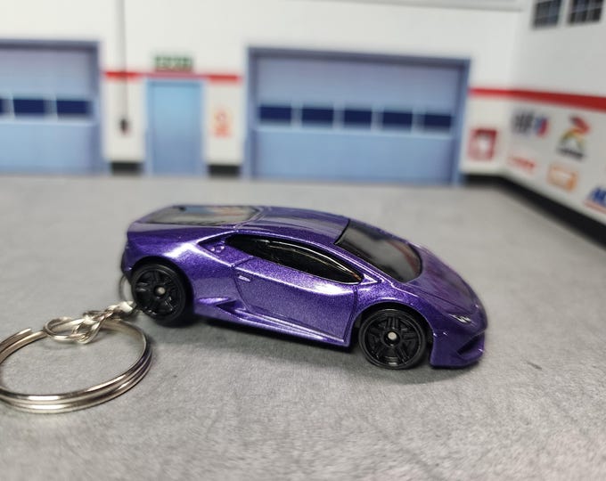 Lamborghini Huracan Keychain, Custom Lamborghini Huracan Keychain ...