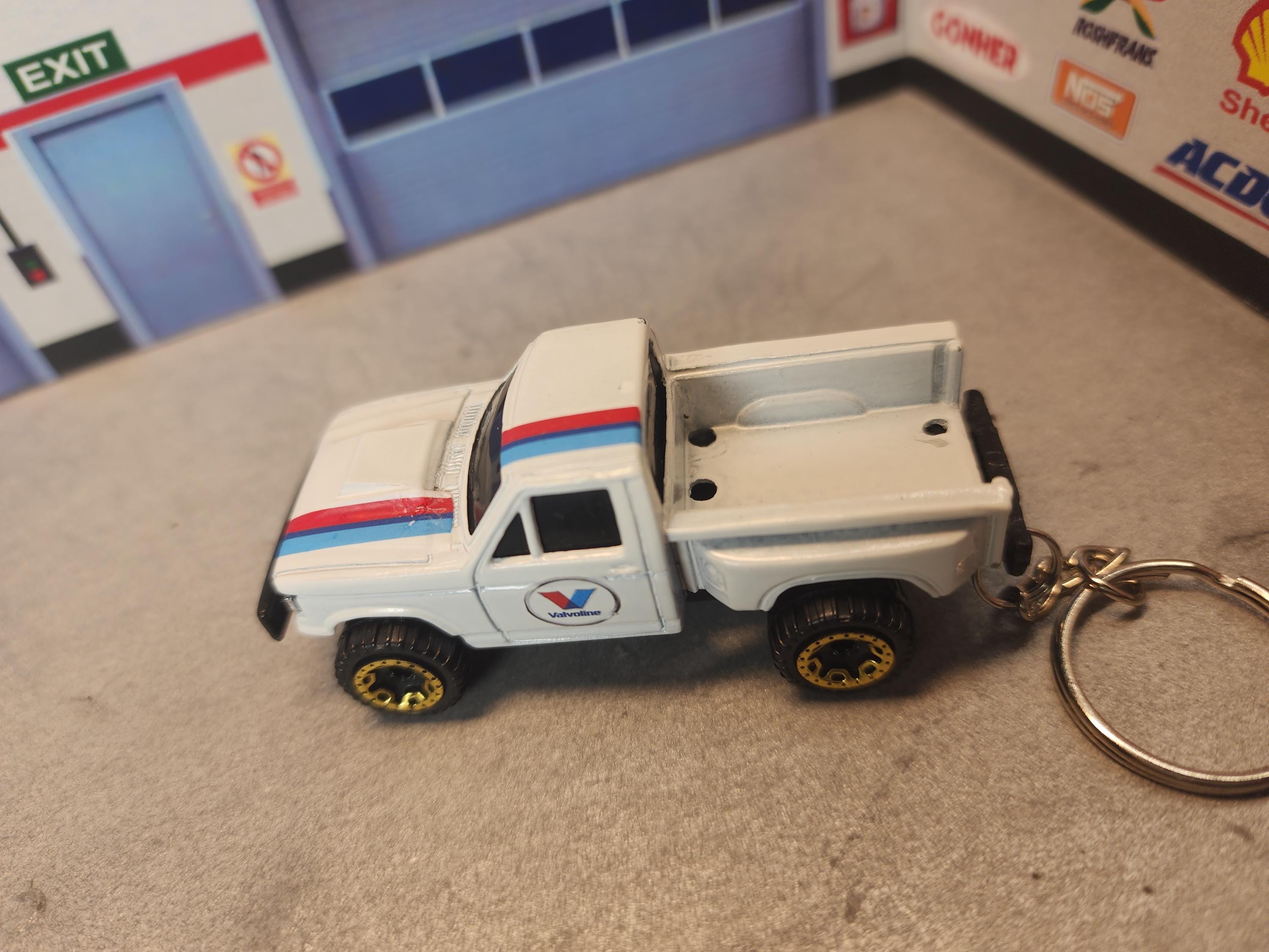 1985 Ford F-150 Step Side Diecast Keychain, Valvoline - Etsy