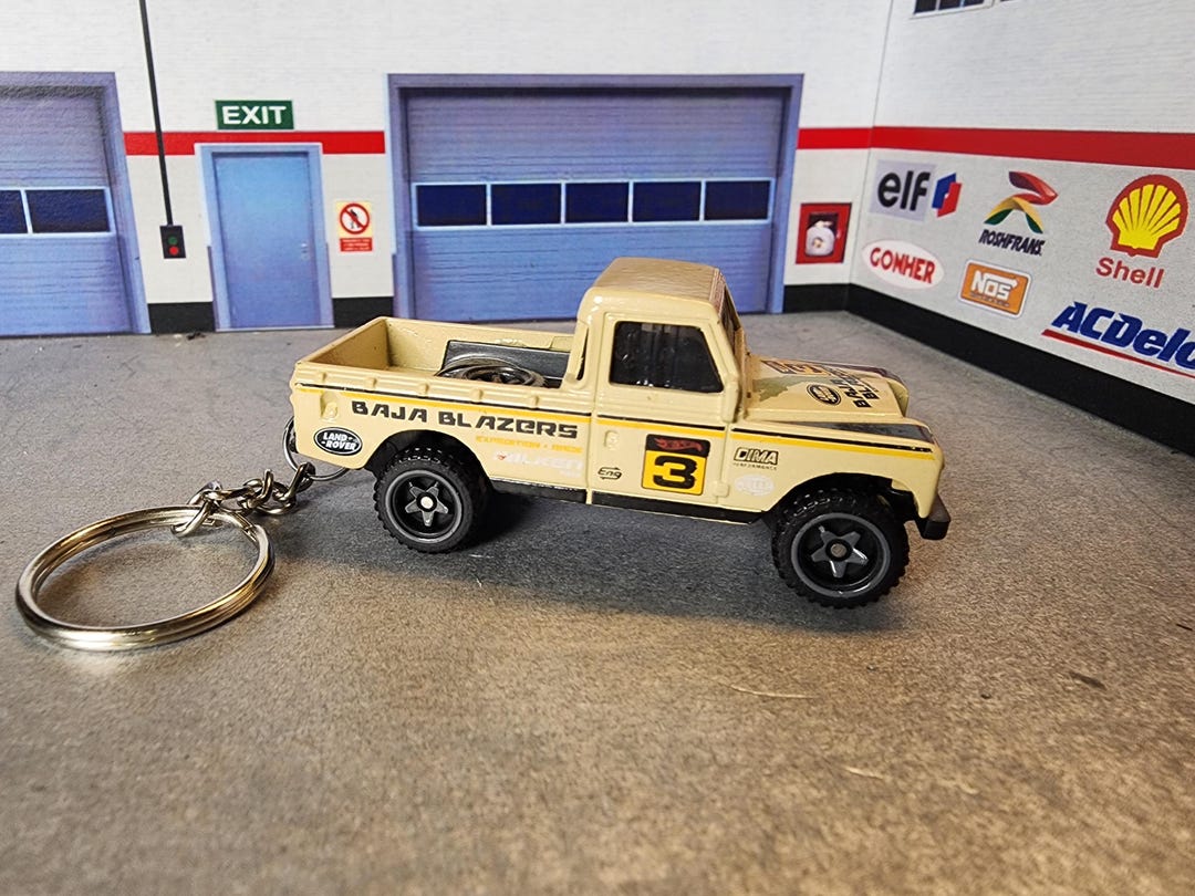 Land Rover Series Lll Pickup Keychain, Land Rover Series 3 Pickup ...