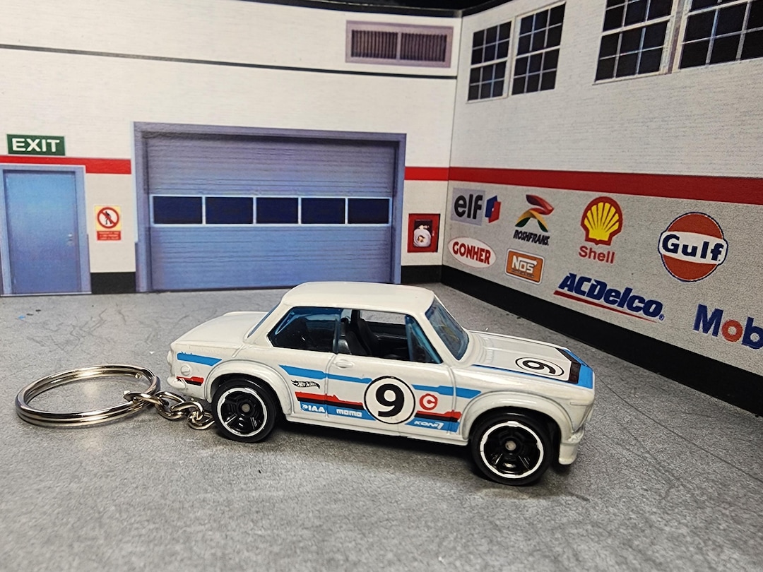 BMW 2002 Keychain, Custom 1959 BMW 2002 Keychain, BMW Keychain - Etsy
