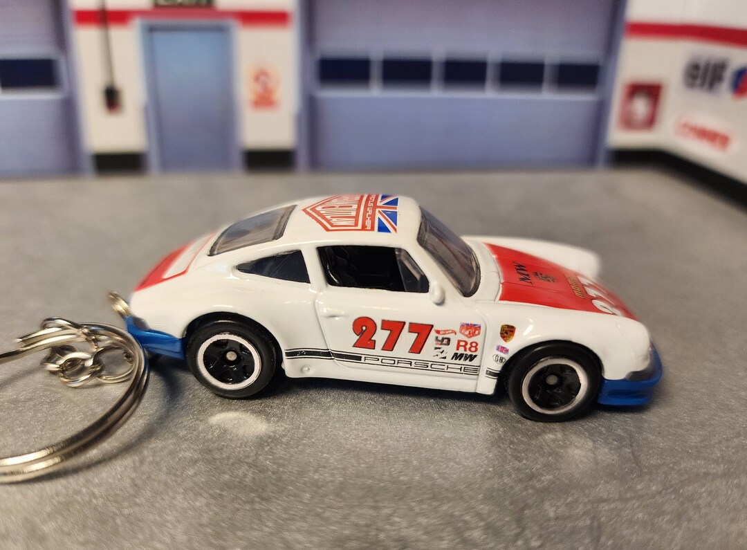 Porsche 911 Keychain, Custom Porsche 911 Keychain, 1971 Porsche 911 ...