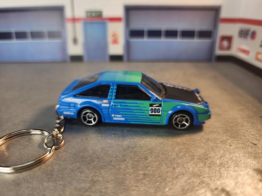 Toyota AE86 Sprinter Trueno Keychain, AE86 Keychain, Custom Toyota ...
