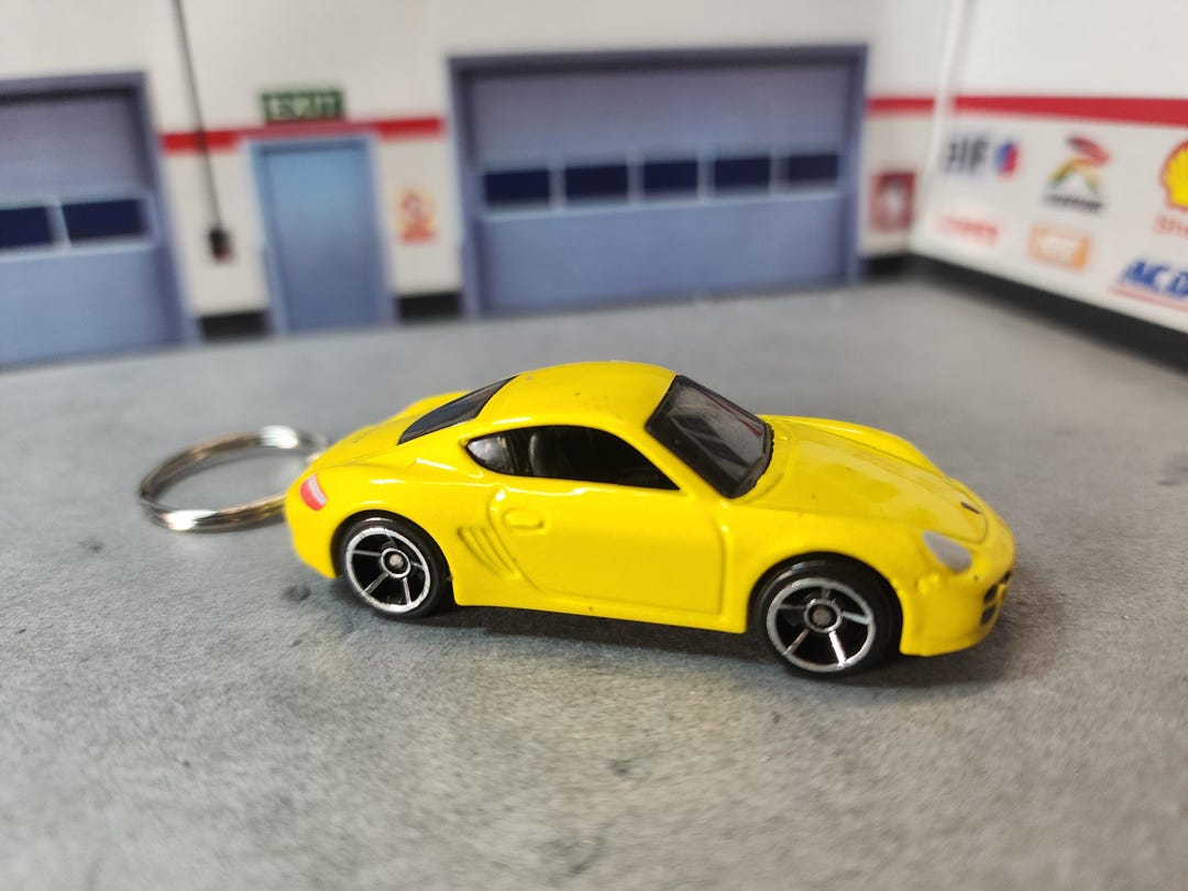 Premium Porsche Cayman S Keychain – 1:64 Diecast Model Keyring | Unique ...