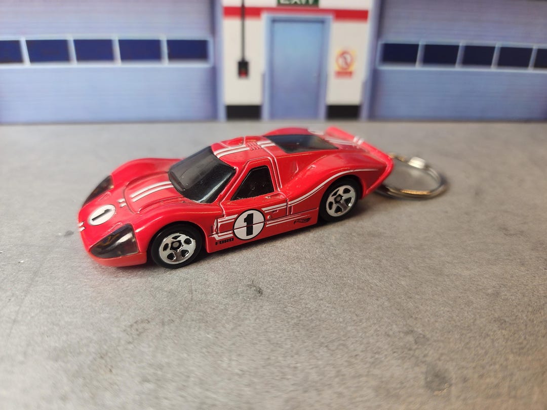 Ford GT 40 Keychain, Ford GT40 Keychain, Custom 1967 Ford GT40 Keychain ...