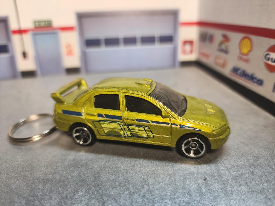 Mitsubishi Lancer EVO Keychain, Custom EVO Keychain, Mitsubishi Keychain