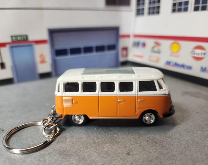 VW T2 Bus Keychain: Diecast Volkswagen Transporter - Etsy