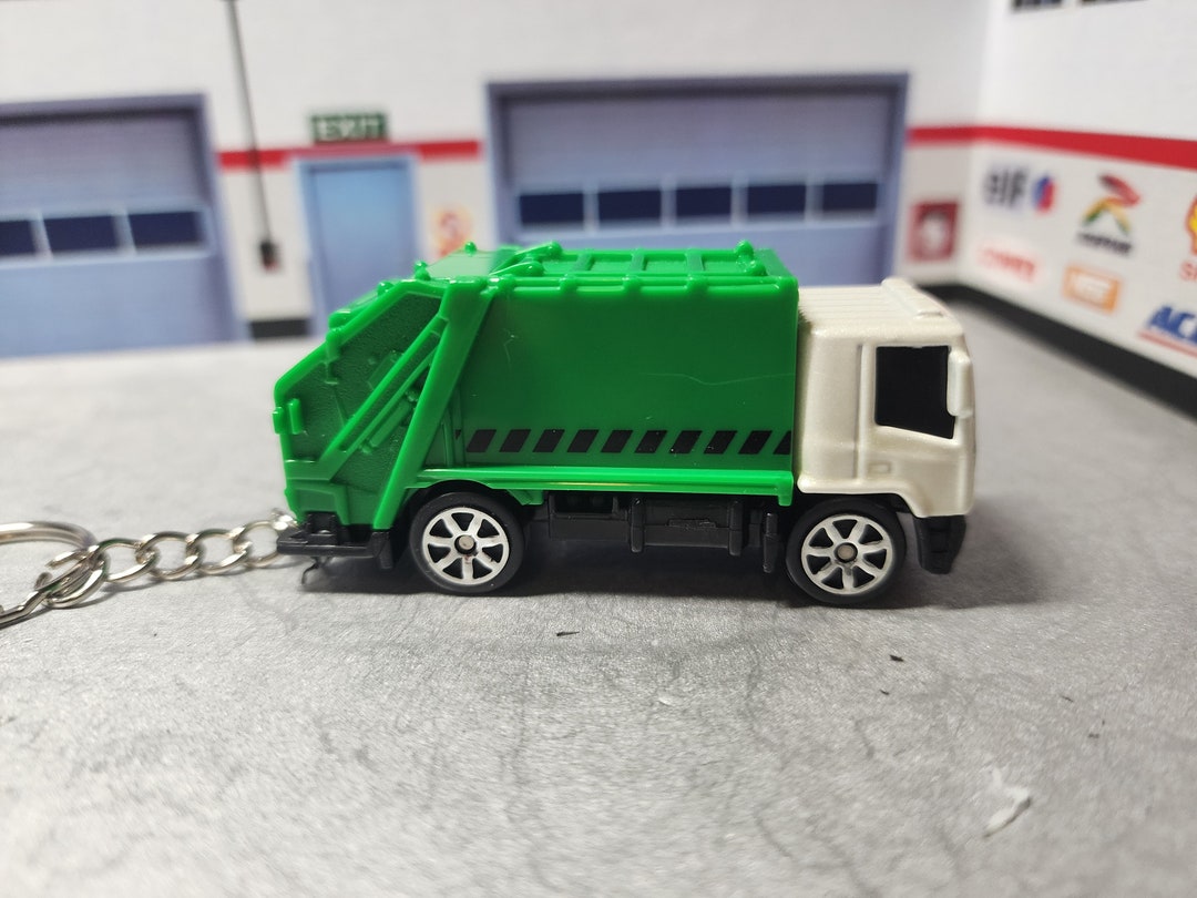 Garbage Truck Keychain, Scania Garbage Truck Keychain, Waste Truck ...