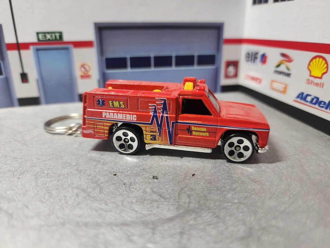 Fire Engine Keychain, Fire Truck Keychain, Premium Keychain - Etsy