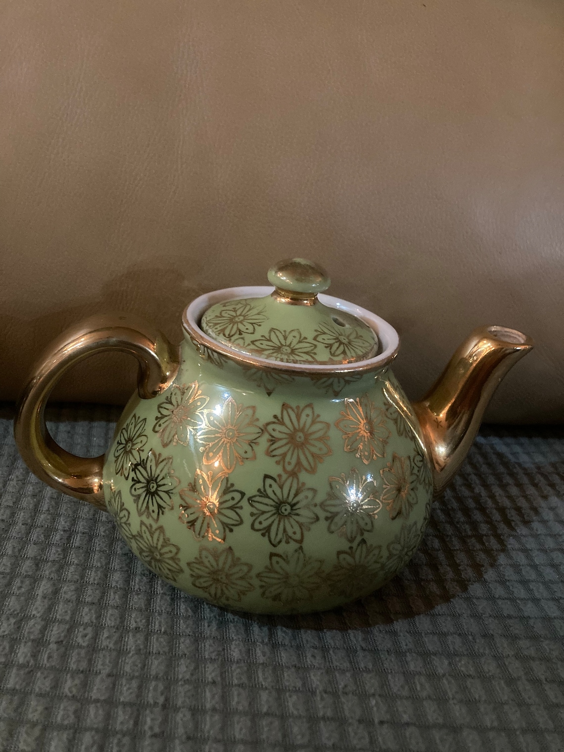 Vintage Hall 2 Cup Chartreuse Teapot With Gilded Gold Flowers - Etsy