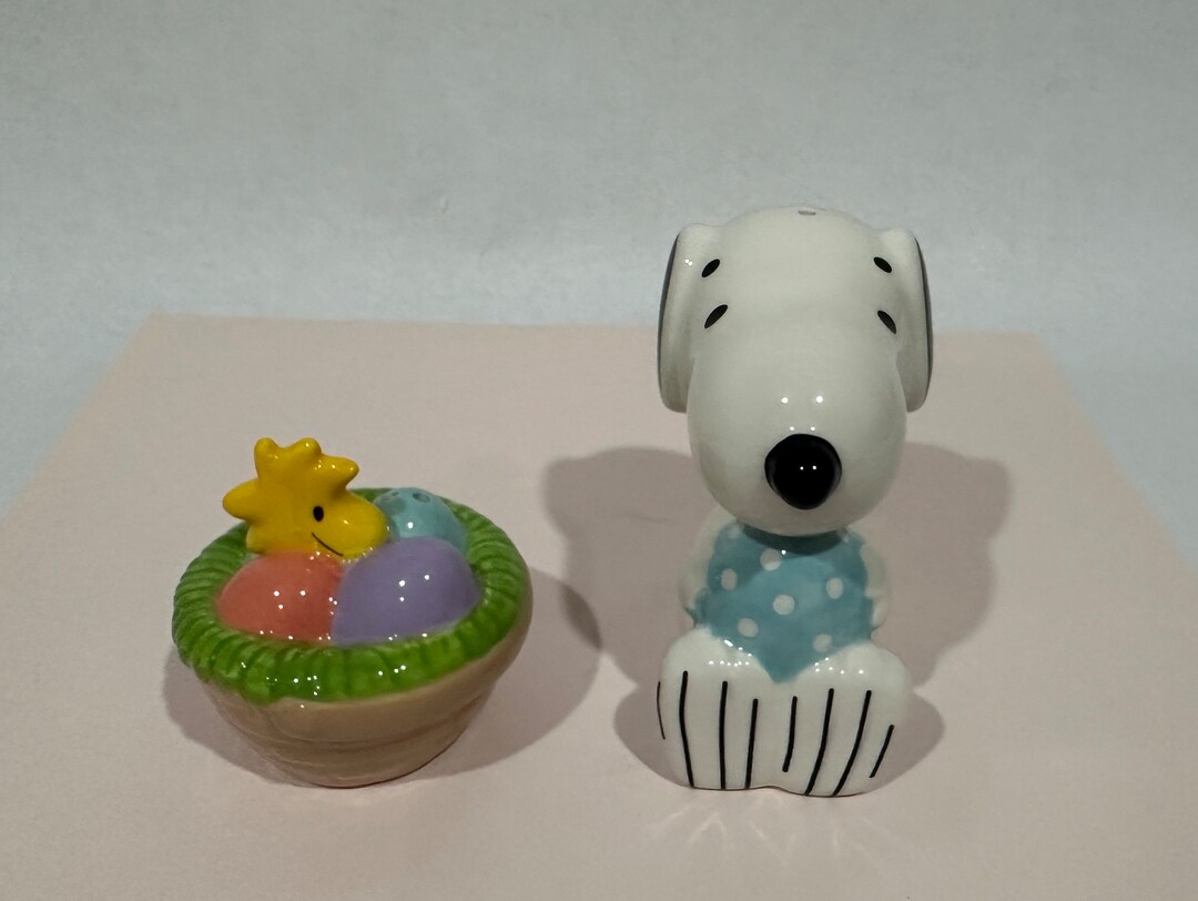 Snoopy and Woodstock Ceramic Salt & Pepper Shakers Set Tabletop Decor ...