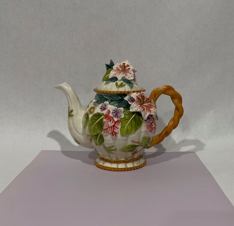 Vintage Botanical Garden Teapot by Corner Ruby - Etsy