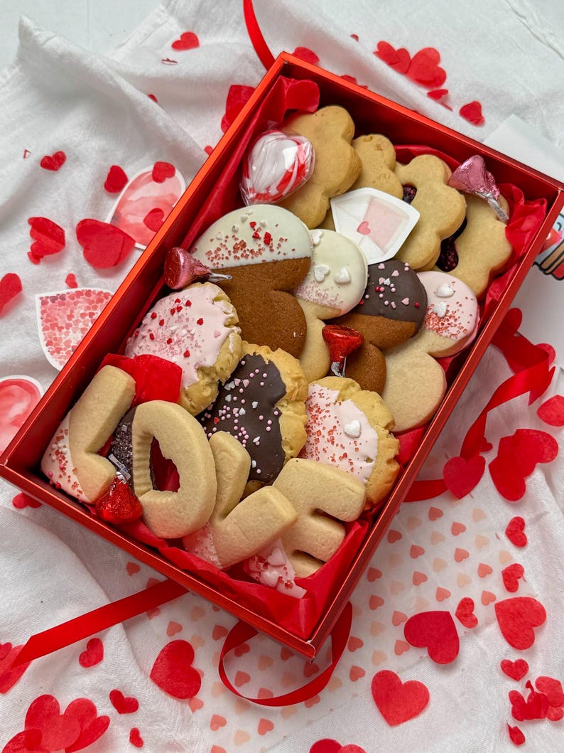 Valentine's Day Cookie Box | Valentine's Cookie Gift | Assorted Heart Cookies | Assorted Cookies ...