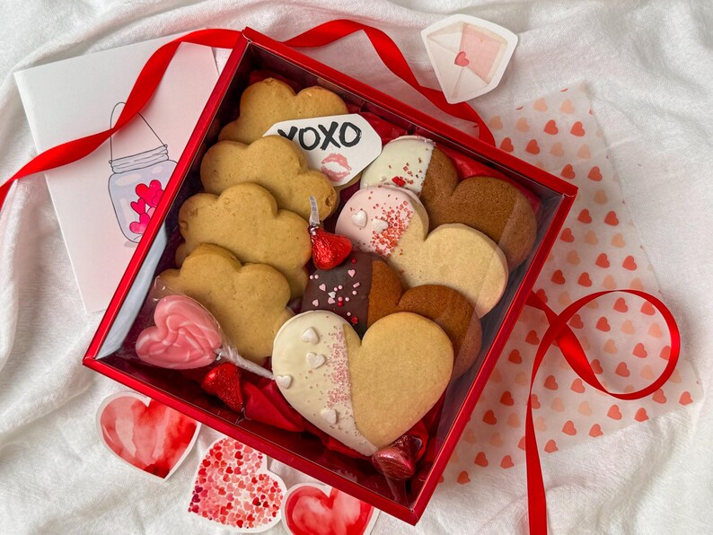 Valentine's Day Cookie Box | Valentine's Cookie Gift | Assorted Heart ...