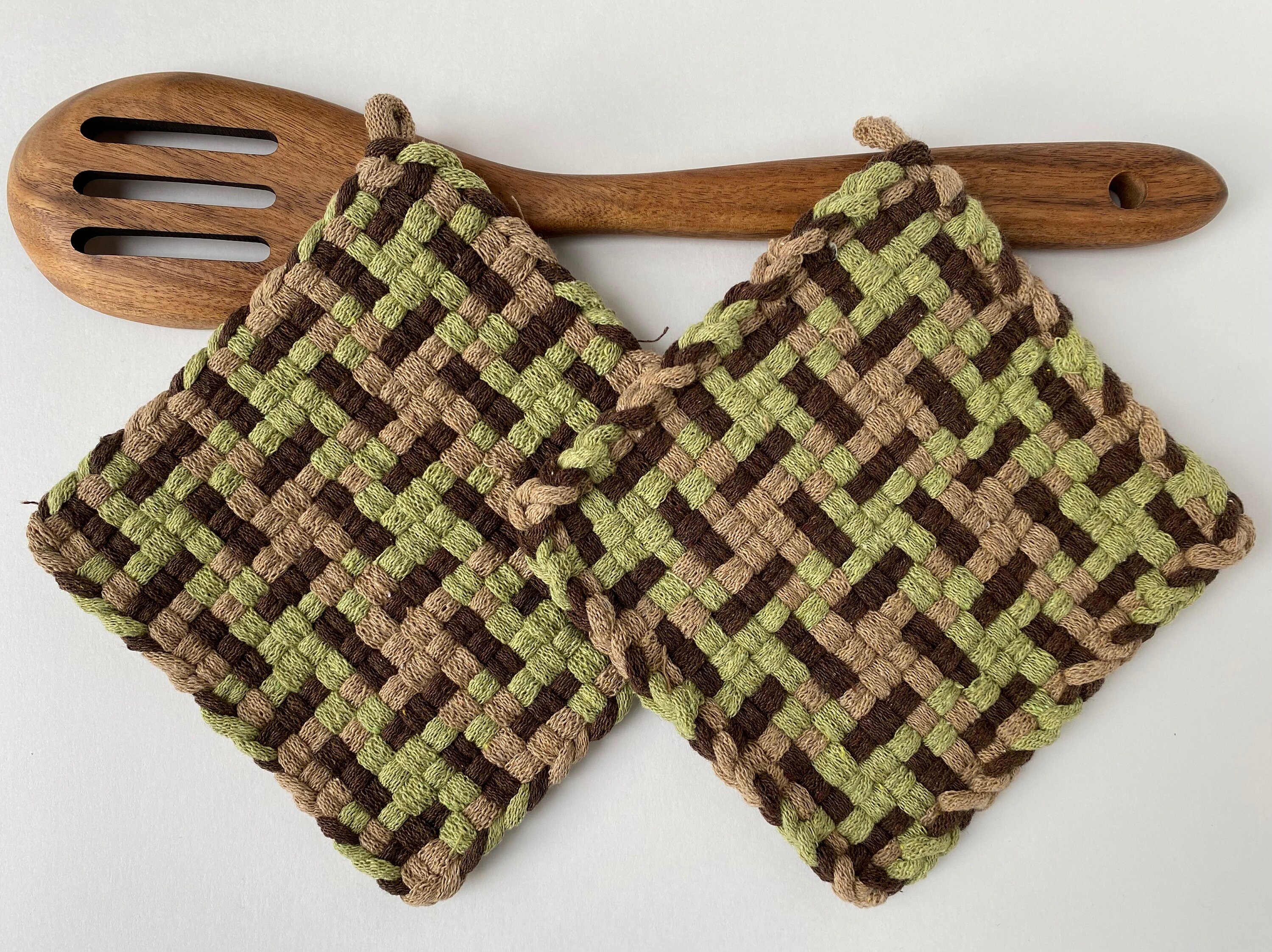 Handmade Loomed Potholder, Thick Cotton Oven Mitts, Trivets, Pads Step ...
