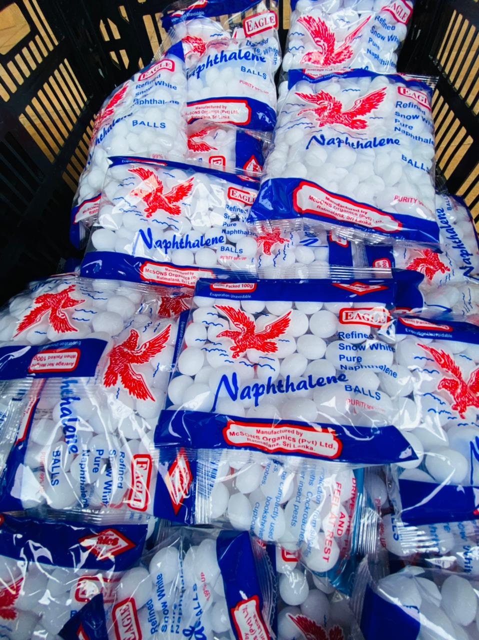 100 Napthalene White Mothballs Pest Control Anti-mold Camphor Moth ...