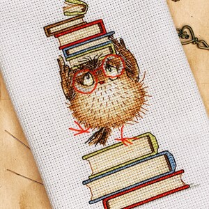 Owl With Books Counted Cross-stitch Pattern | Bookworm Bird Bookmark ...