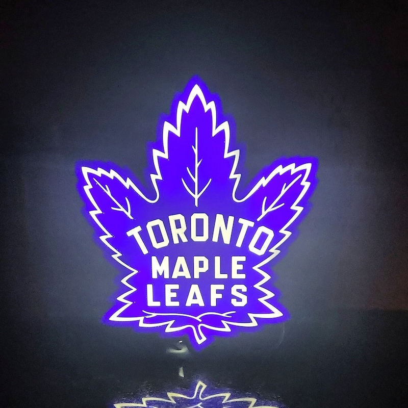 Maple Leaf Sign - Etsy