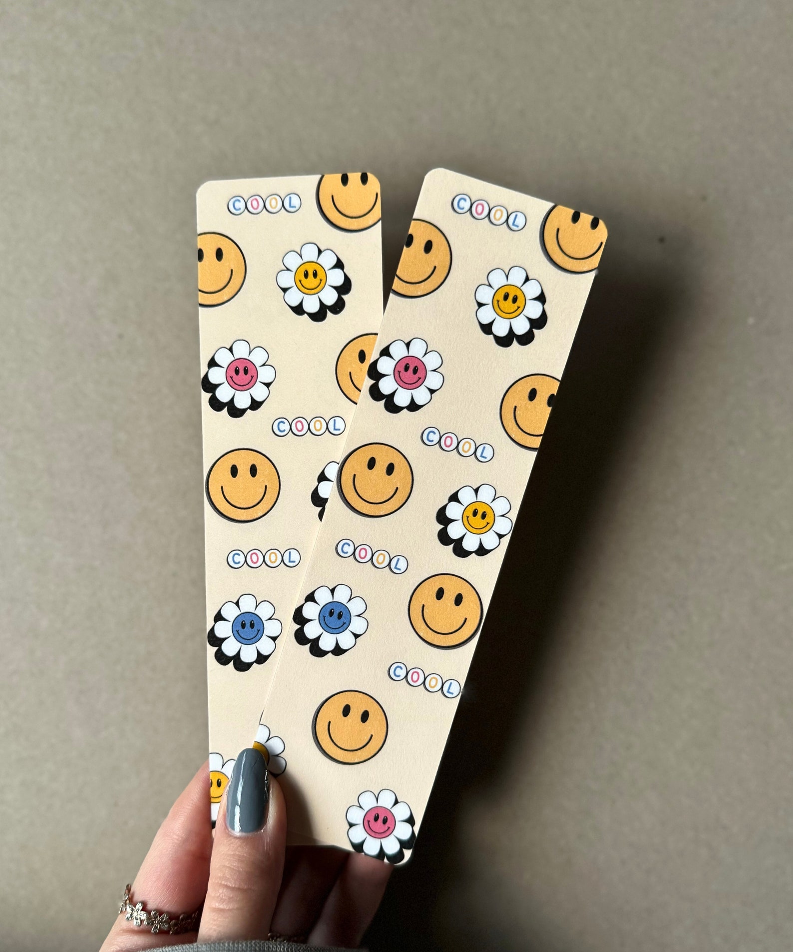 Retro Smiley Bookmark Book Lover Gift Bookmark Retro Friendship ...