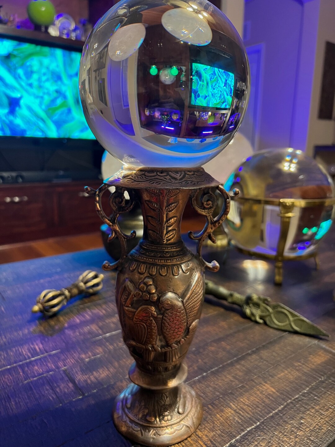 Antique Crystal Ball Witch Sphere Psychic Magic Clairvoyant Wiccan ...