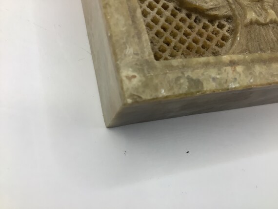 Vintage soapstone carved bird trinket box - Gem