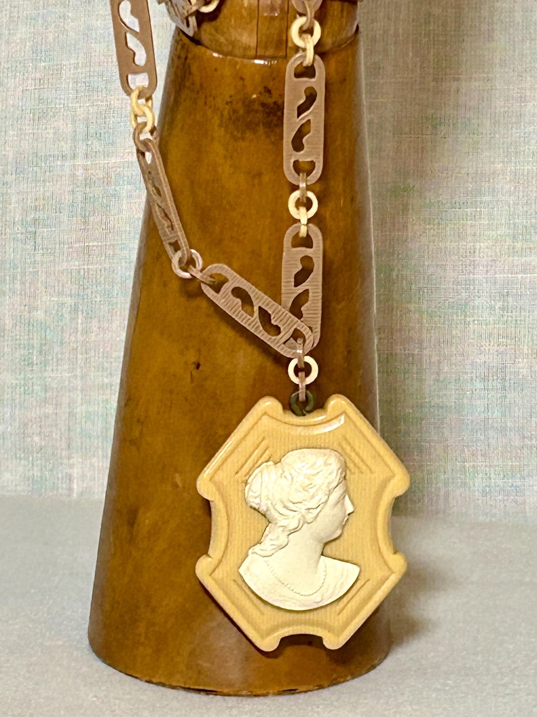 1920s Celluloid Cameo Pendant Necklace: Opera Length Chain - Etsy