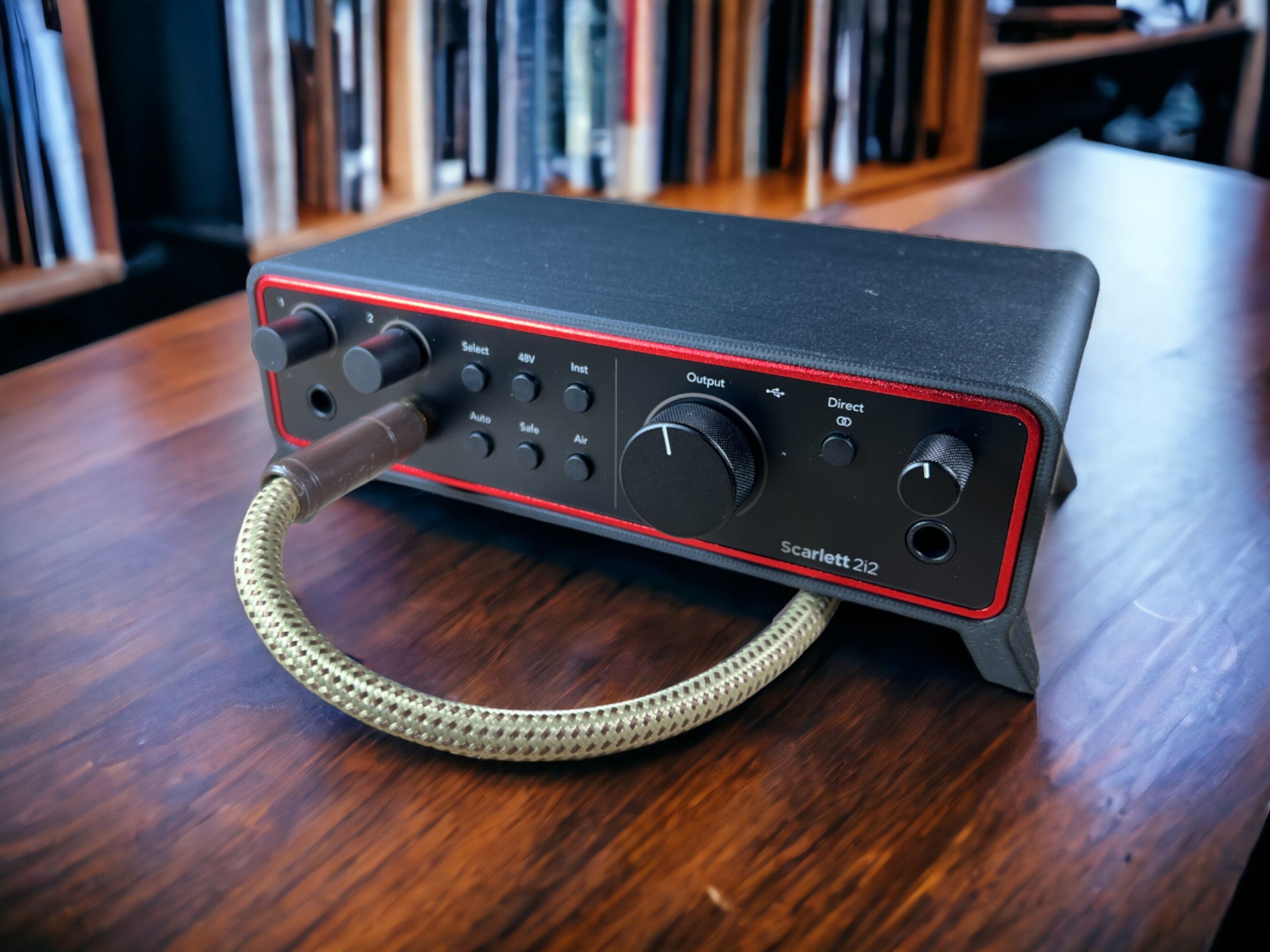 Focusrite Scarlett 2i2 4th Gen Table Stand Studio Sound Minimalistic ...