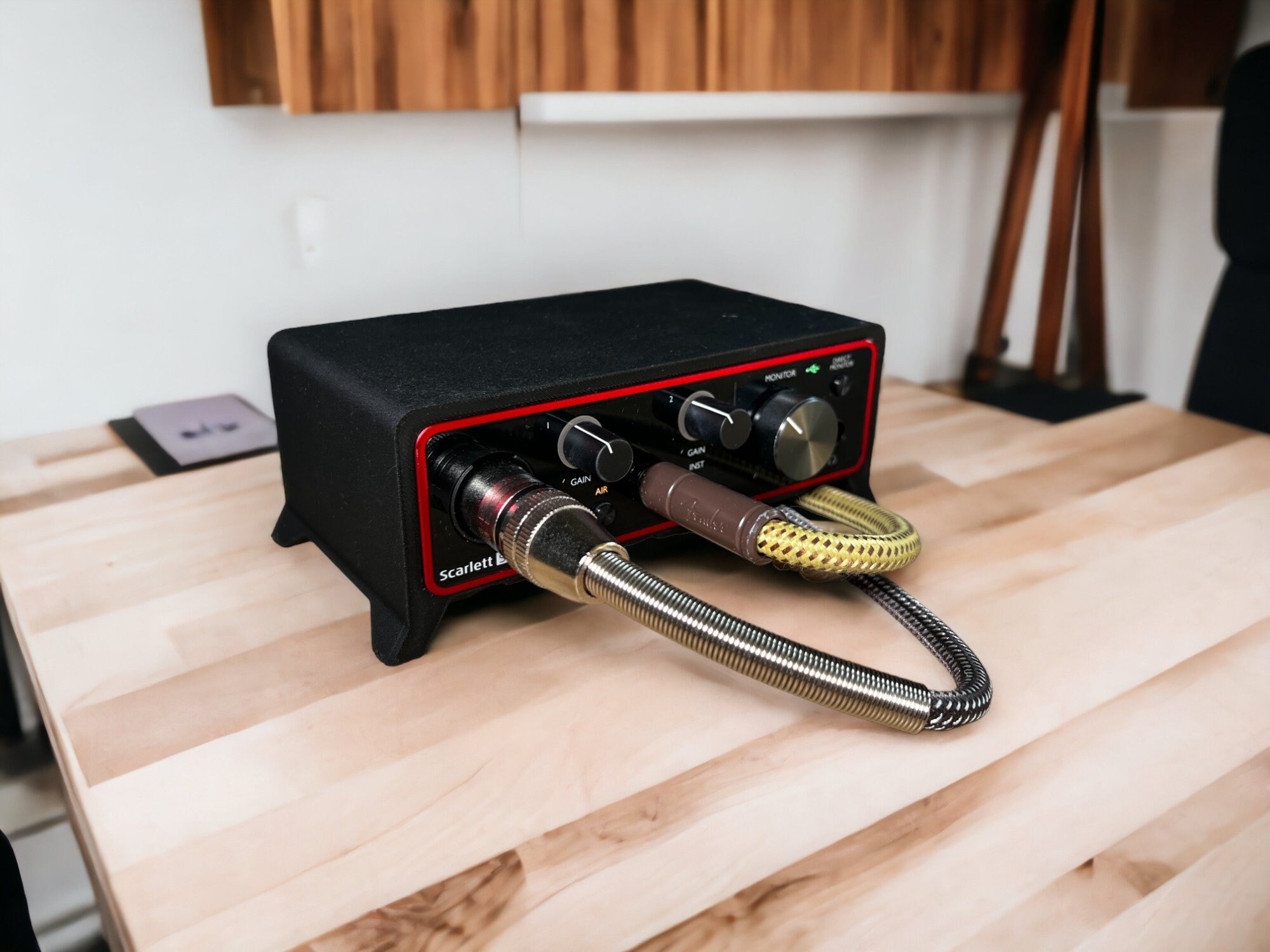 Focusrite Table Stand Scarlett Solo 3rd Gen Minimalistic Integrated ...