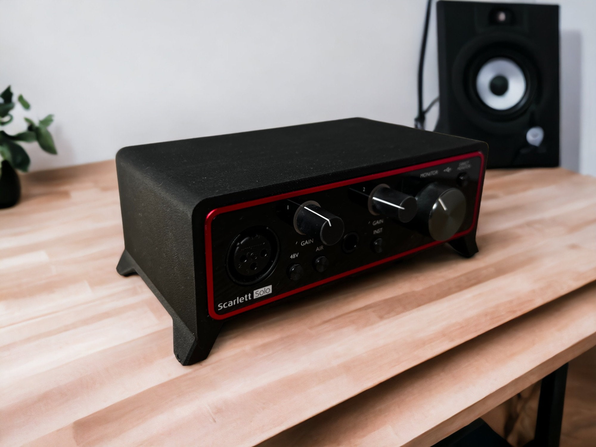 Focusrite Table Stand Scarlett Solo 3rd Gen Minimalistic Integrated ...