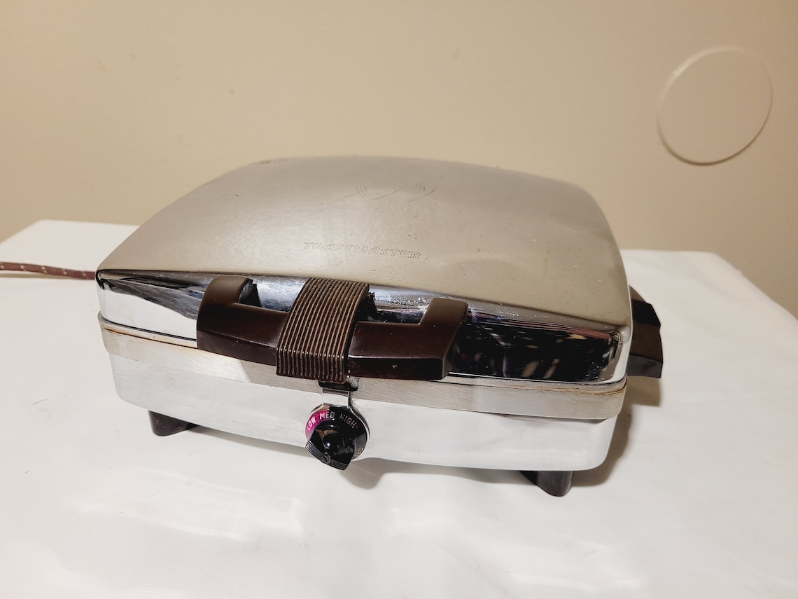 Chrome Square Toastmaster Waffle Iron Maker Baker and Grill - Etsy Canada