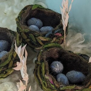Miniature Felt Birds Nest With 3 Felt Eggs, Wool Easter Decoration ...