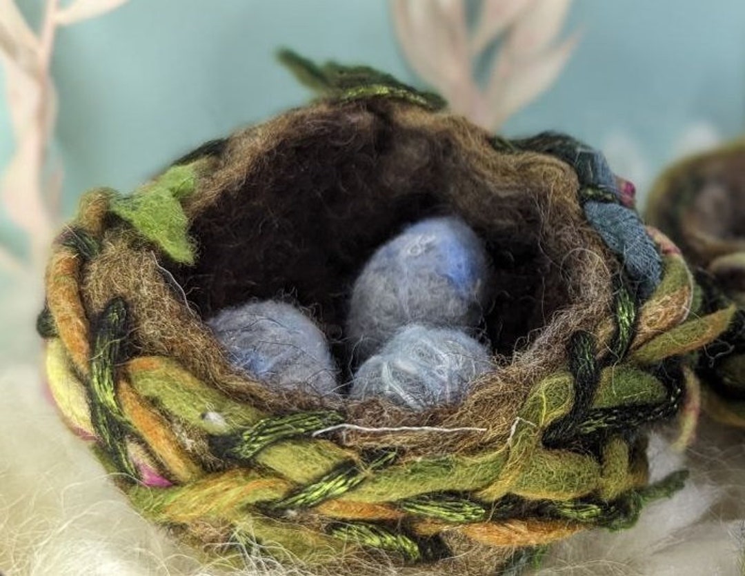 Miniature Felt Birds Nest With 3 Felt Eggs, Wool Easter Decoration ...