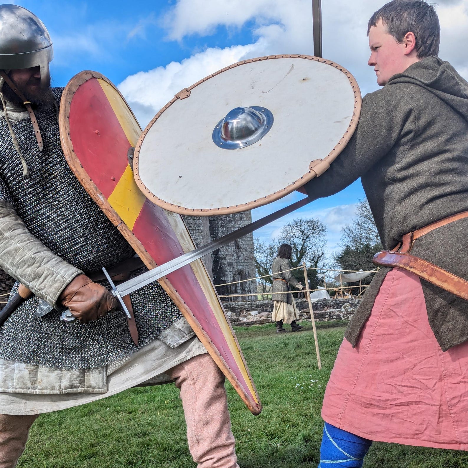Medieval Reenactment Viking Round Shield Combat Safe [MADE TO ORDER] - Etsy
