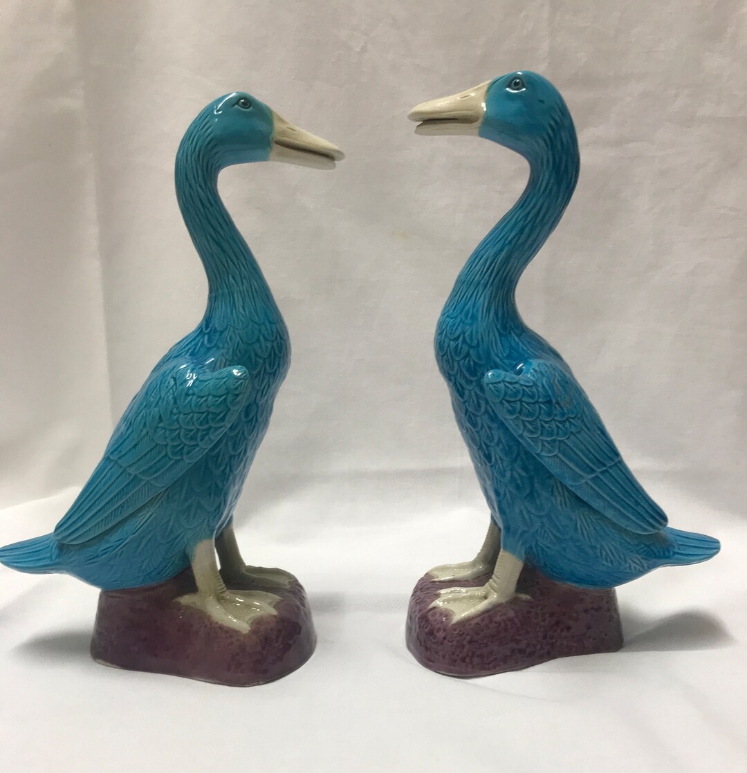1960s Pair of Blue Chinoiserie Japanese Porcelain Geese / Ducks ...