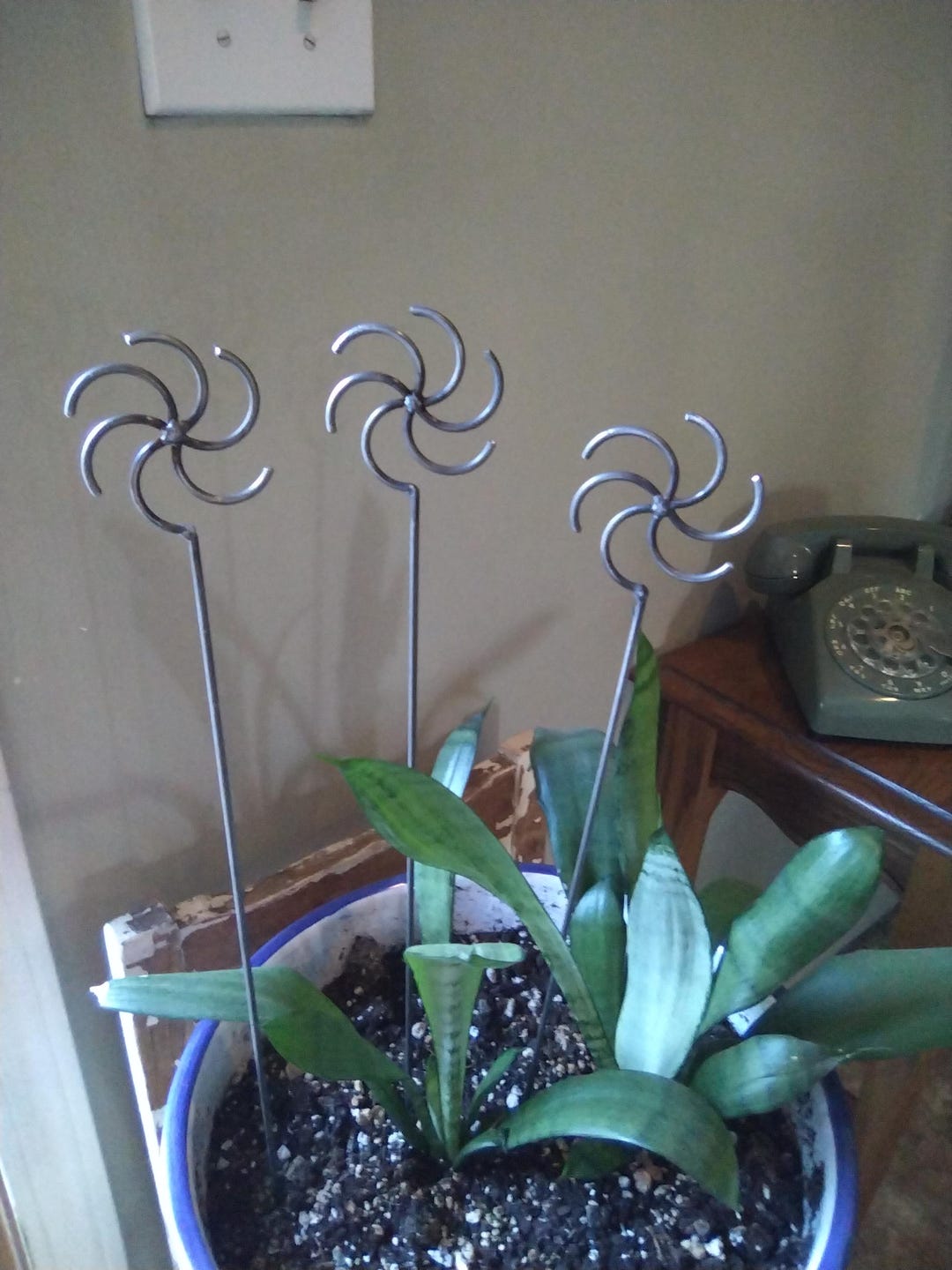 Set of 3 Pinwheel Raw Steel Flower Stakes Pot and Garden Art - Etsy