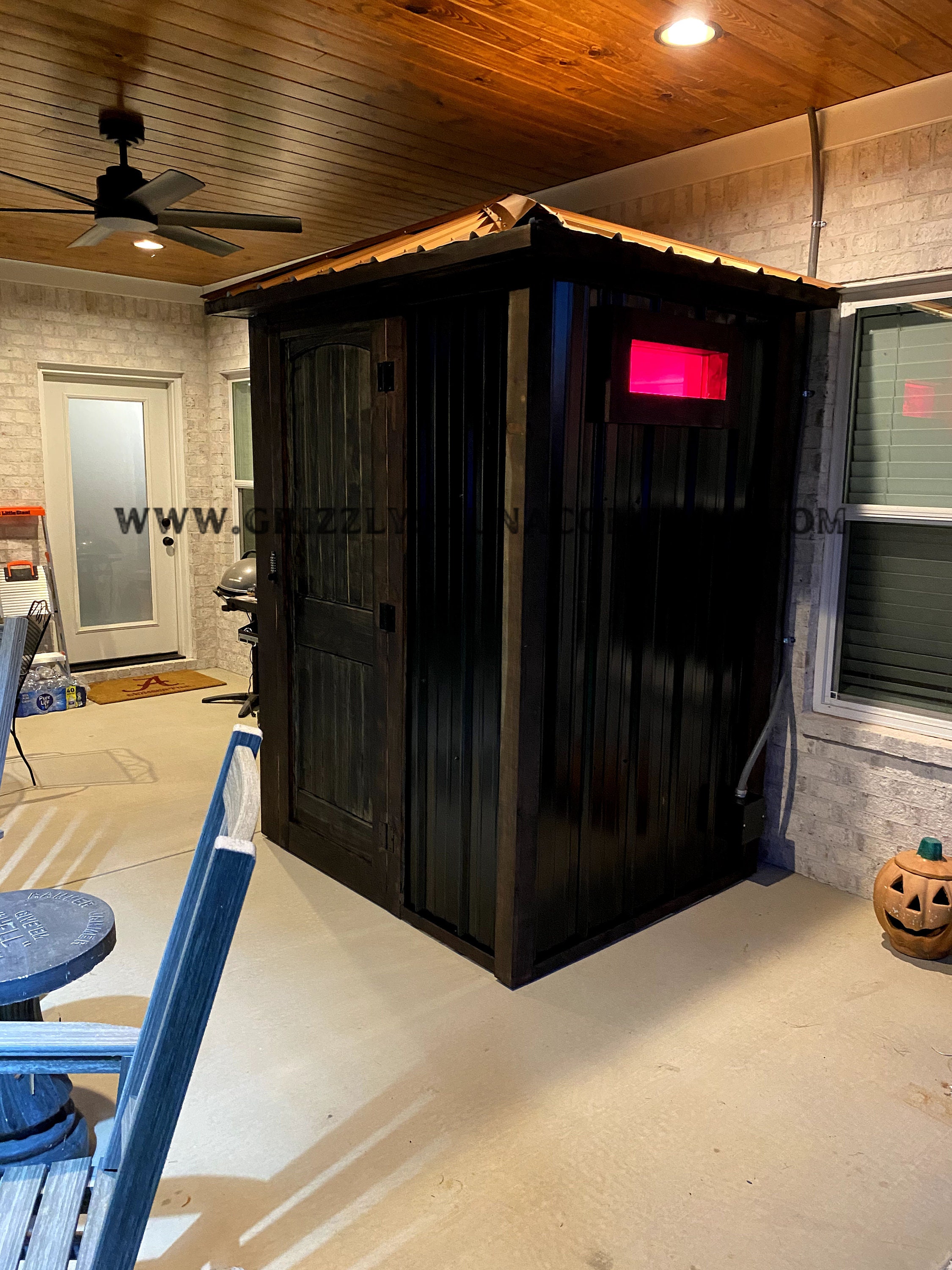 The HOT BOX Grizzly Sauna Harvia Electric SW80 Heater With Rocks ...