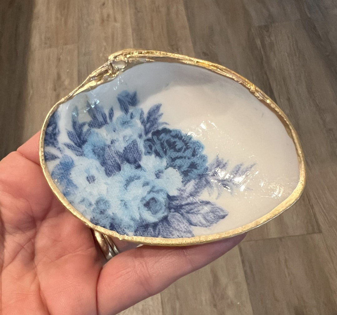 Blue and White Chinoiserie Rose Clam Shell - Etsy