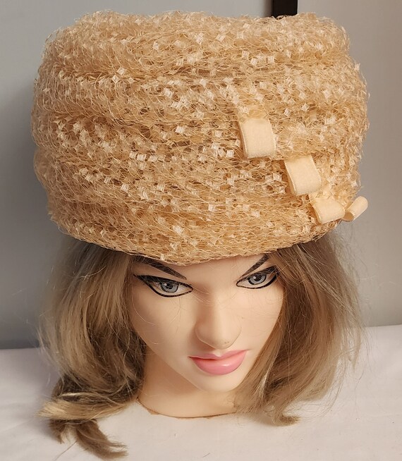 Vintage Schiaparelli Hat 1950s 60s Round Light Yellow… - Gem