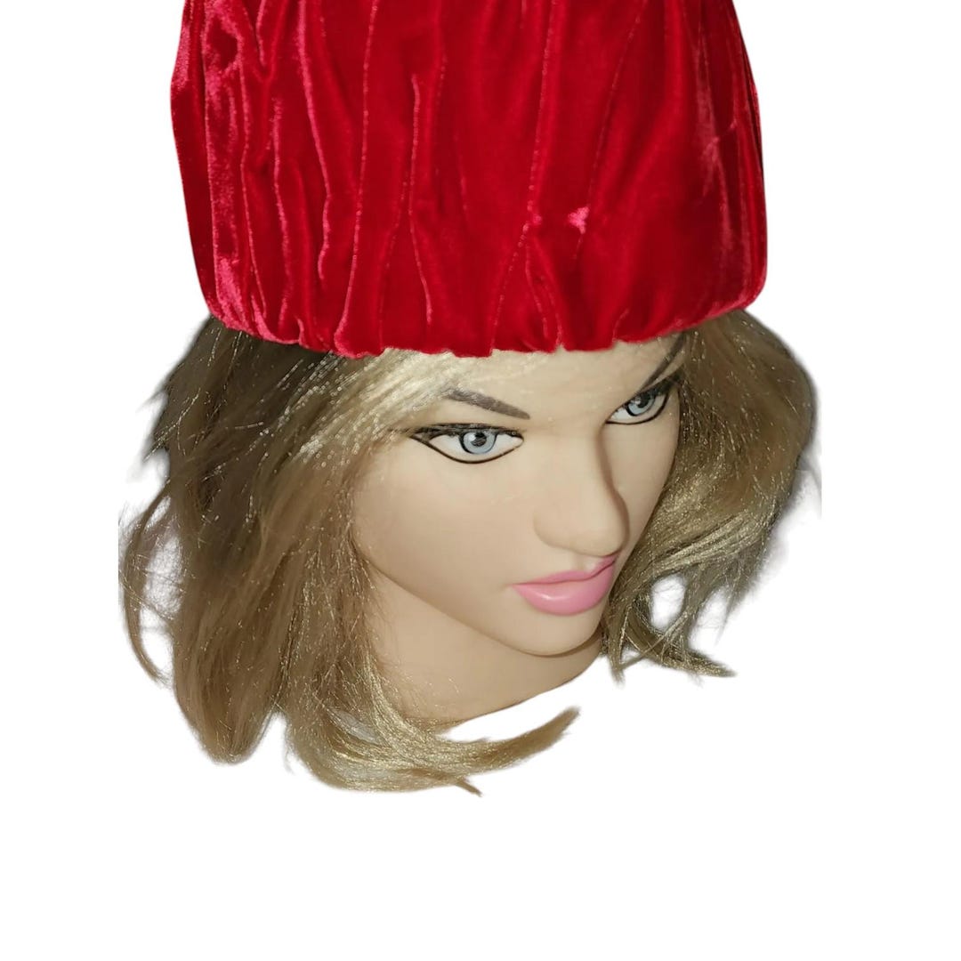 Vintage Pillbox Hat 1950s 60s Bright Red Pleated Velvet Tall Round ...