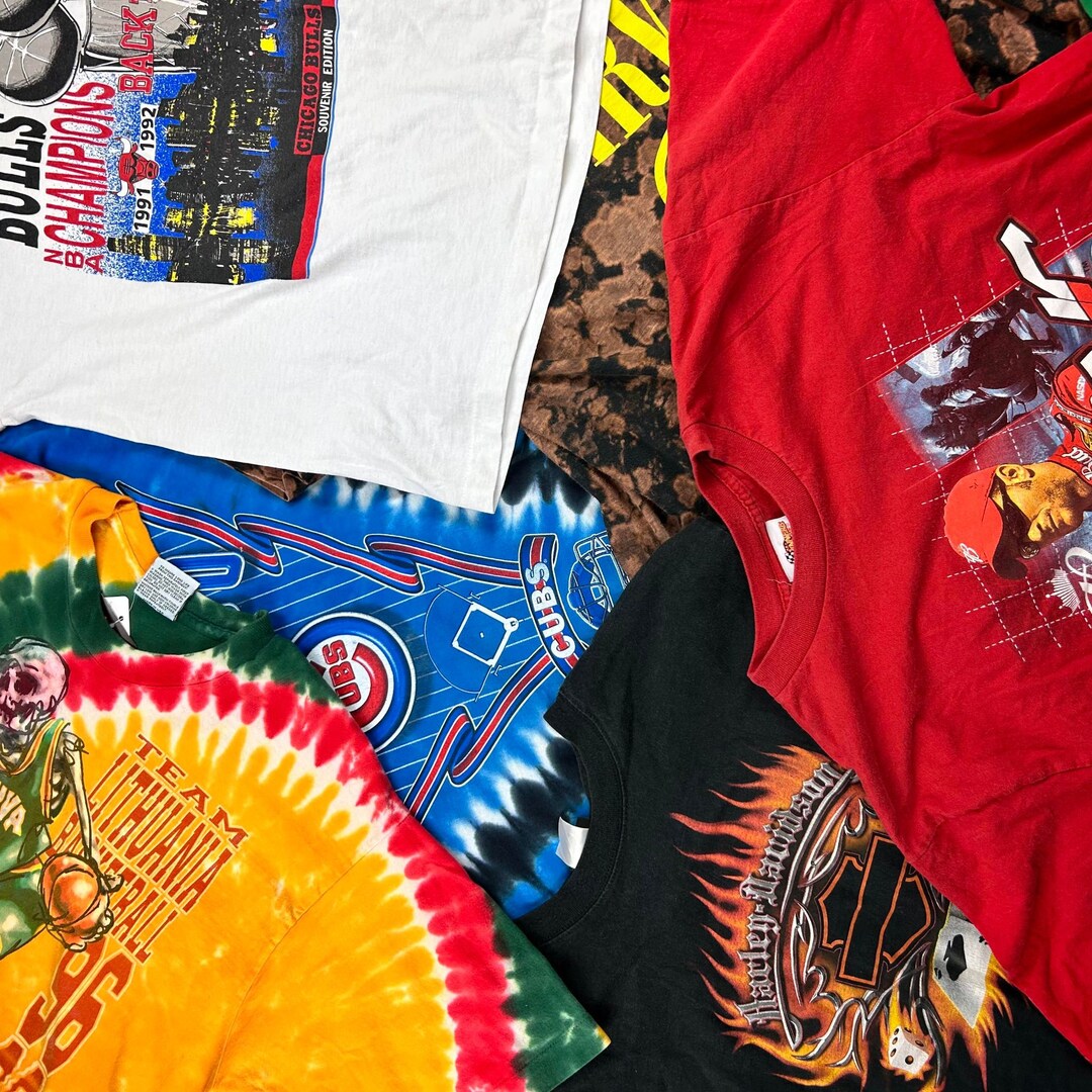 3 Random Vintage T-shirt Box - Etsy