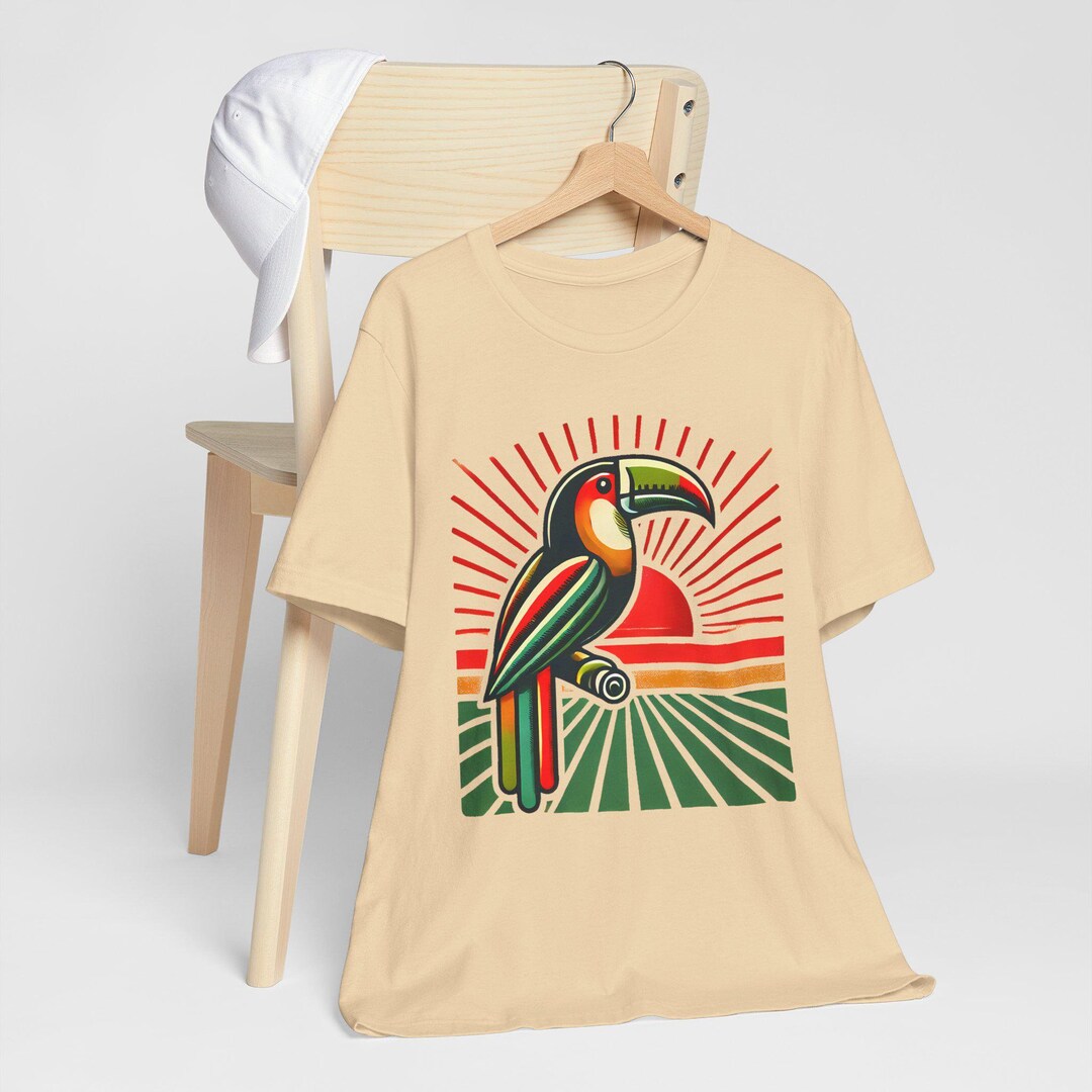 Retro Toucan T-shirt | Vintage Bird Design | Nature-inspired Casual ...